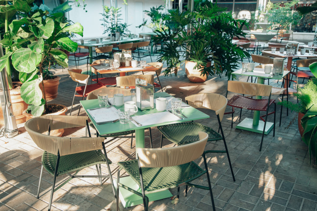The Best Outdoor Restaurants In Miami - Chug's Diner